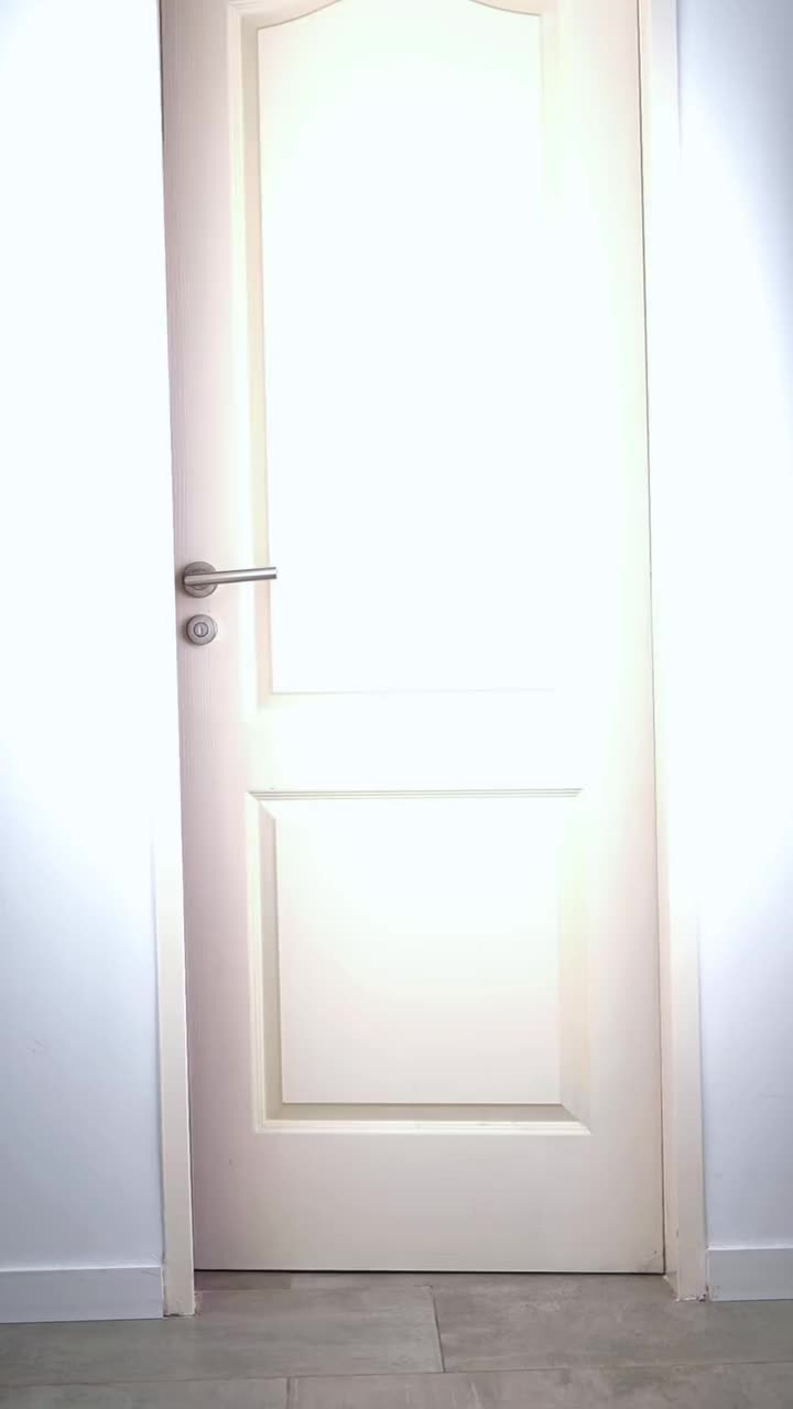 Micaela Ari, Sexy Curvy Body, Cosplay Legend - AISwipes